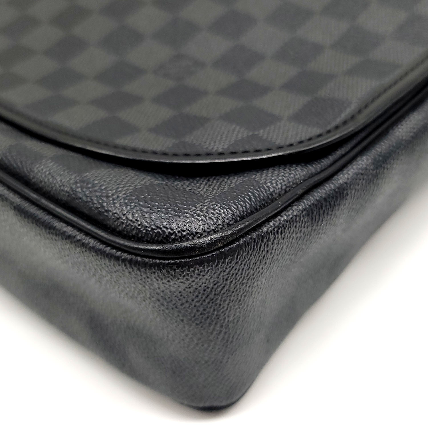 Louis Vuitton Daniel MM Damier Graphite – Dr. Runway