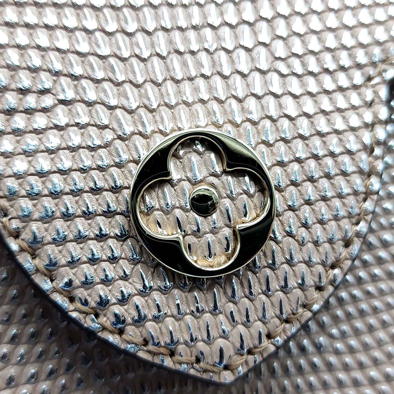 Louis Vuitton Capucines Mini Lezard – Dr. Runway